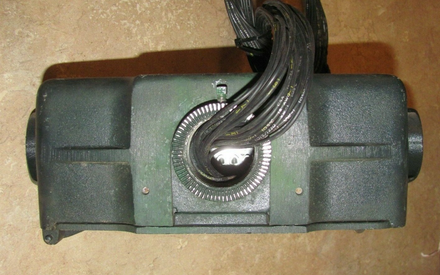 Quick Disconnect Hanger Junction Box Traffic Signal Light hardware (B ...