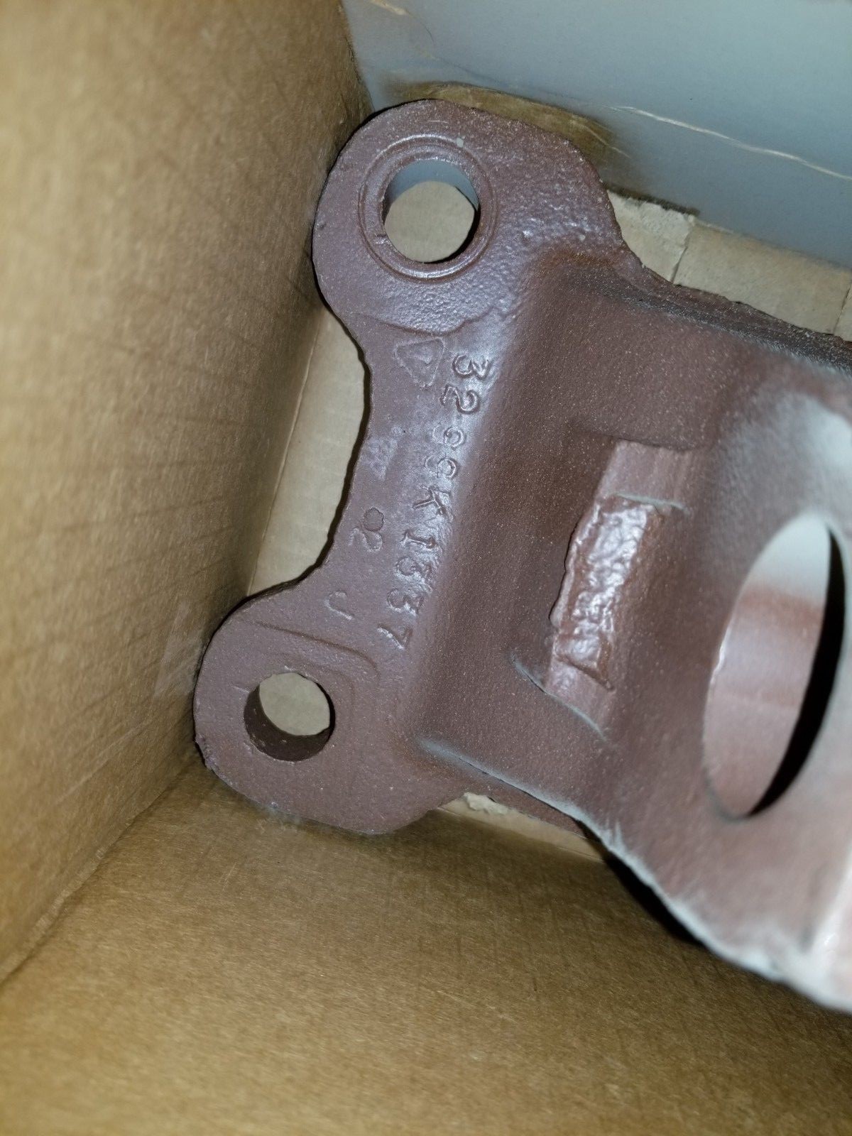 M35A2 Lower Rear Axle Torque Rod Bracket M813 M109 2.5 Ton M35A3 ...