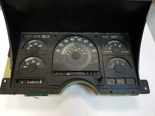 92 93 CHEVROLET C1500 C2500 C3500 SPEEDOMETER CLUSTER ODOMETER 218K ...