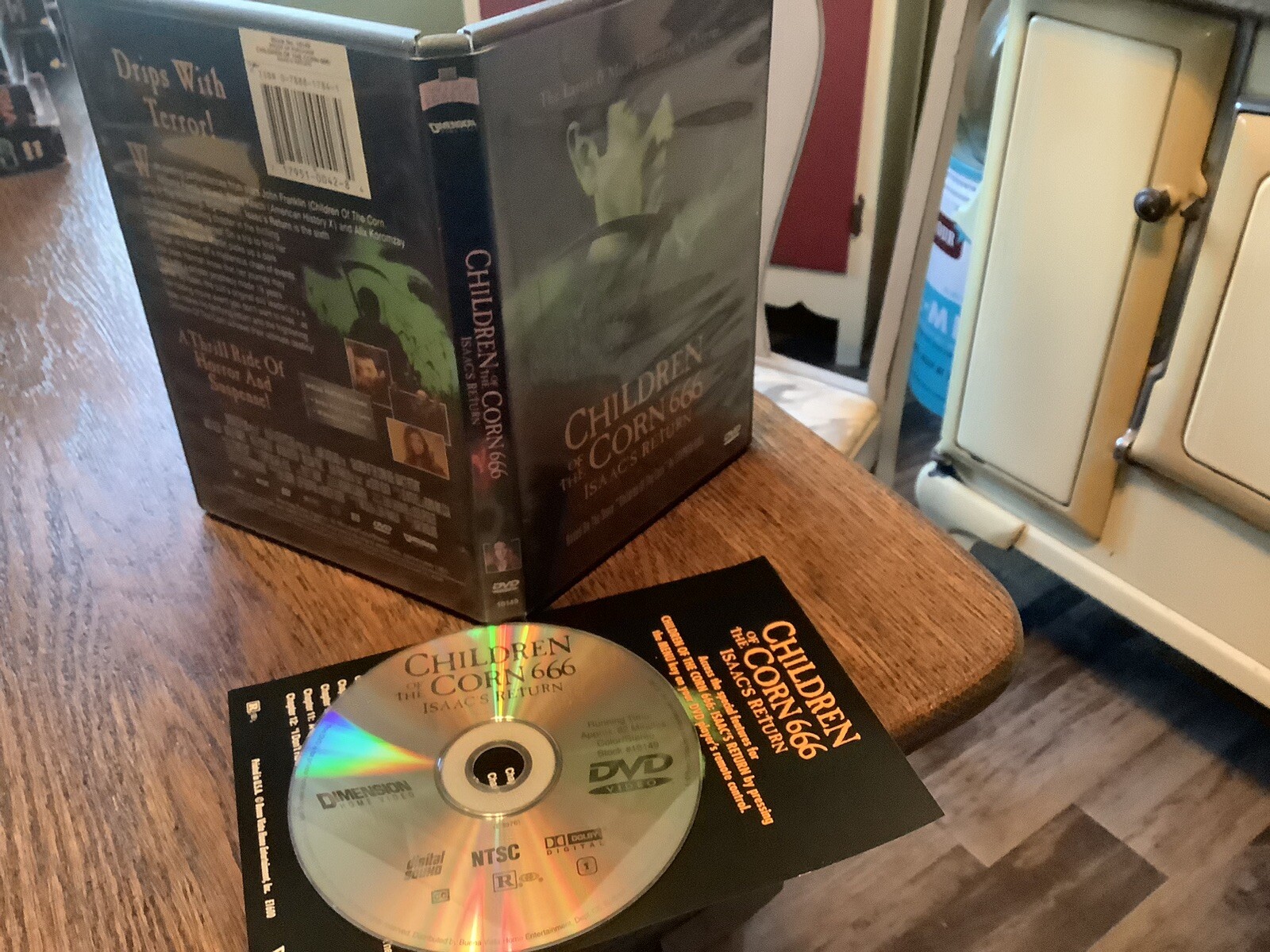 Children of the Corn 666: Isaacs Return Used DVD 1999 Horror Free USA ...