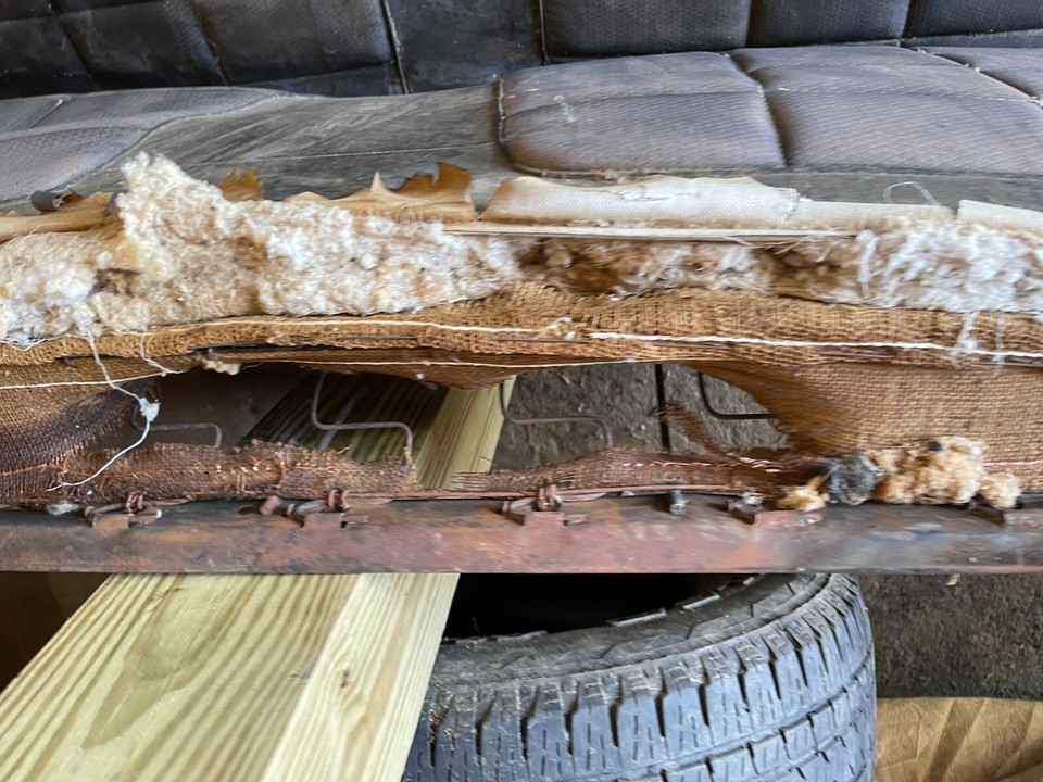 1968 road runner satellite rear seat b-body great for budget 68 charger ...