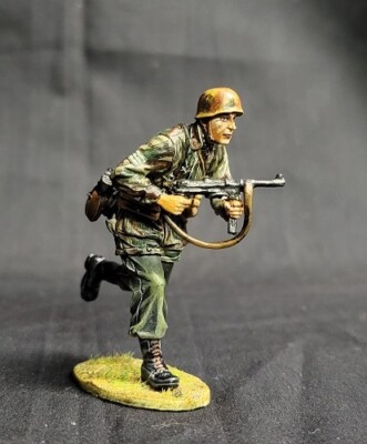 First Legion World War II NOR030 German Fallschirmjager Running with ...