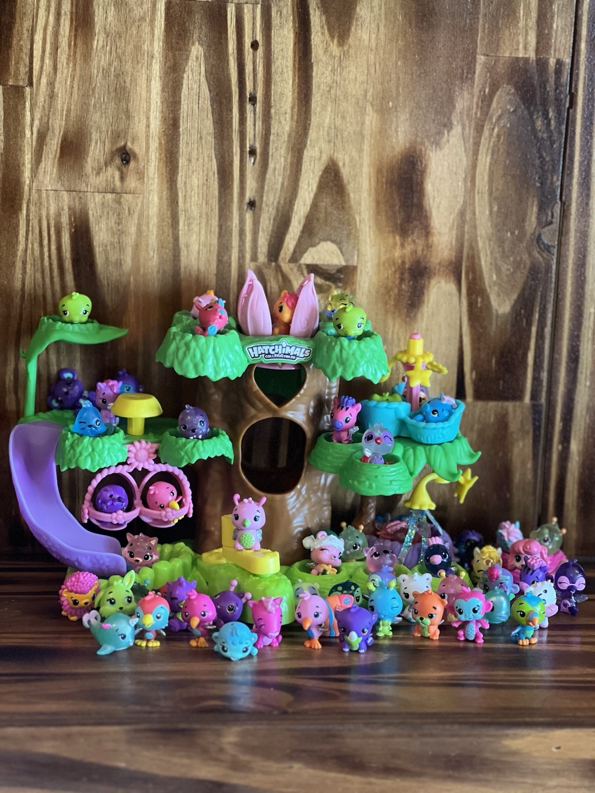 HATCHIMALS Colleggtibles The Hatchery Nursery Jungle Tree House with 60 ...