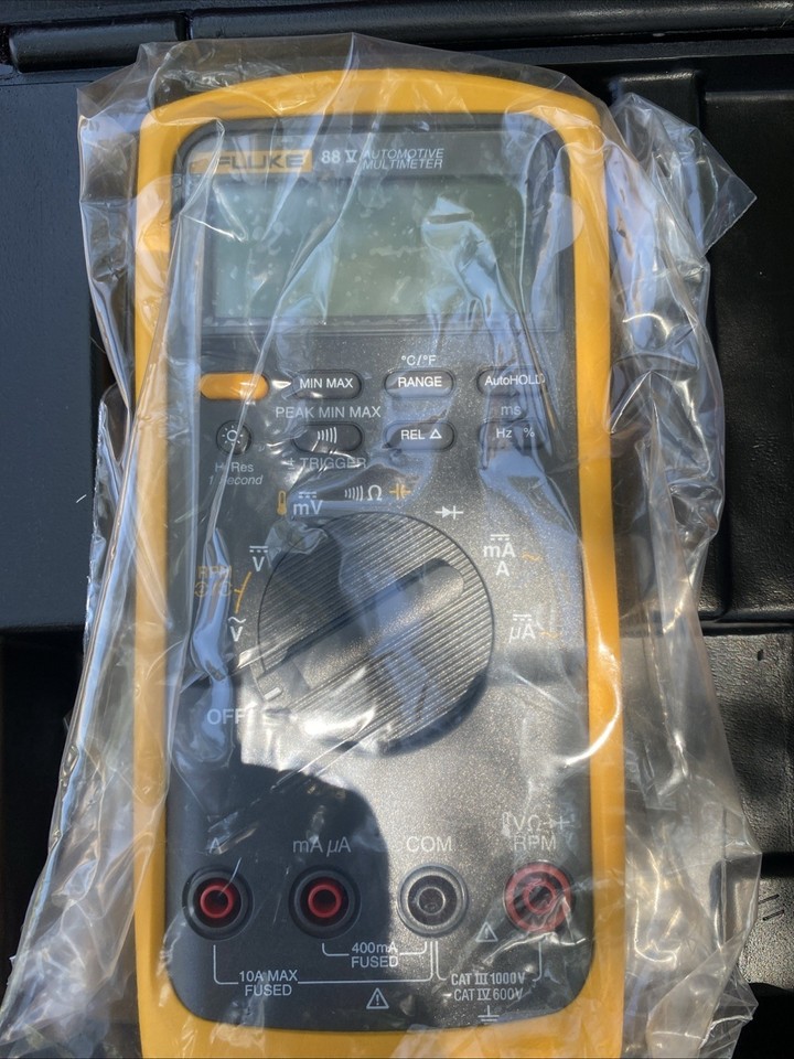 Fluke 88-5/A Automotive Multimeter Combo Kit Open Box 95969249072| eBay