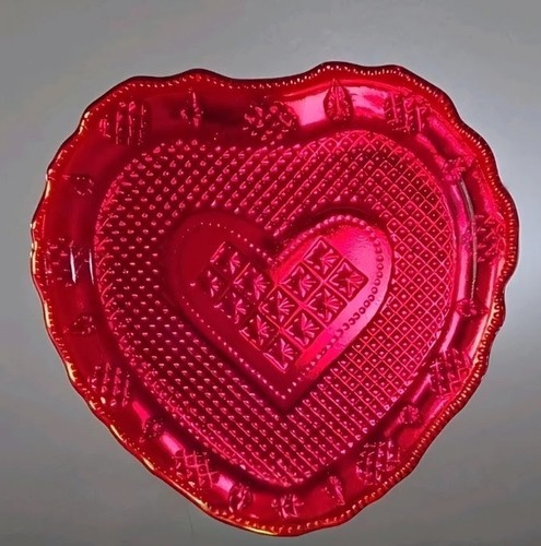 VTG Avon 1876 Cape Cod Collection By Wheaton Glass. Ruby Red Heart Dish ...