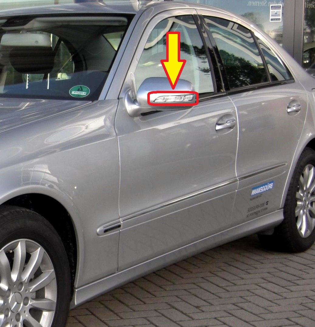 NEW GENUINE MERCEDES BENZ MB E W211 SIDE VIEW MIRROR INDICATOR REPEATER ...