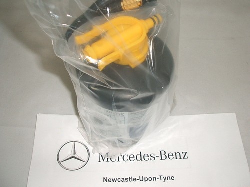 NEW Genuine Mercedes-Benz W204 C-Class Tyre Sealant for Compressor ...