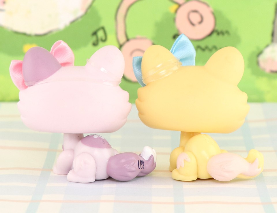 2pcs Pet Shop LPS Crouching Cat with Cute Bow Who Love LPS Kids Gift ...