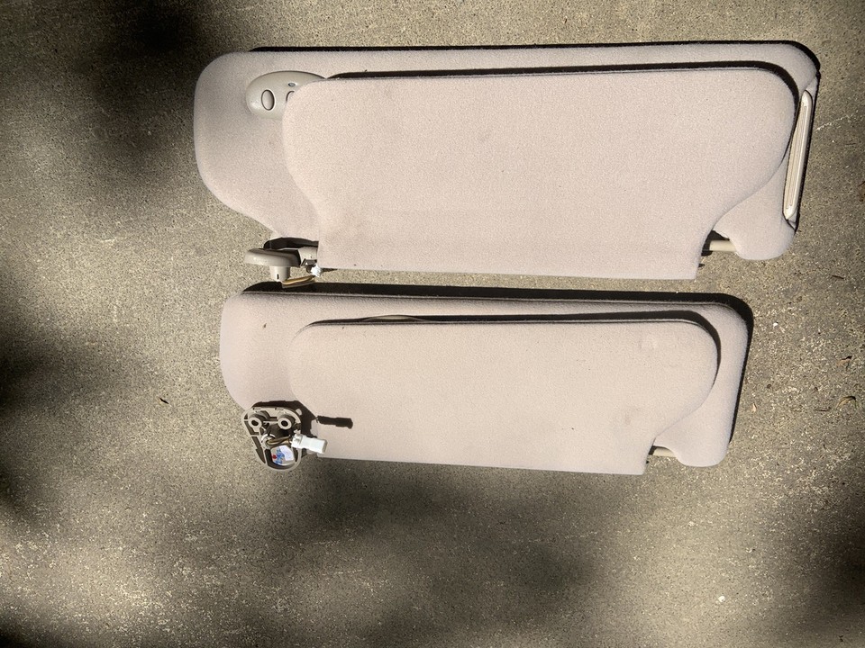 1999-2002 Toyota Avalon OEM Gray Sun Visor SET W/ Lighted Mirrors | eBay