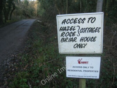 Photo 6x4 Homes on Odiham Common Broad Oak/SU7551 c2012 | eBay UK