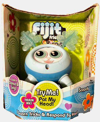 Fijit Friends Yippits Scooch Blue Dances & Sings Learns Tricks ...