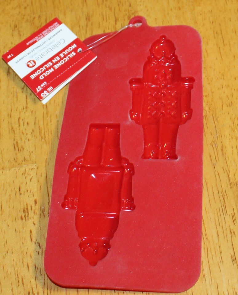 Celebrate IT! ~ RED SILICONE HOLIDAY NUTCRACKER CANDY/COOKIE MOLD ...