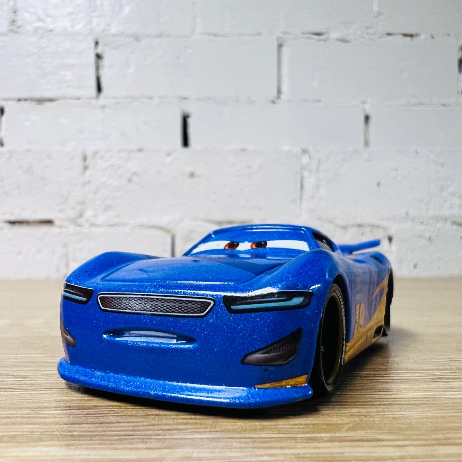 Disney Pixar Diecast Red Fire Truck Deluxe Radiator Springs & Octane ...