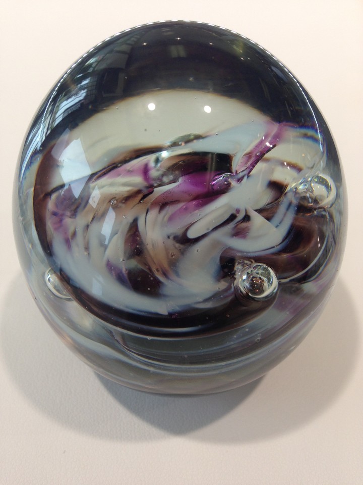 Vintage Kerry glass paperweight | eBay