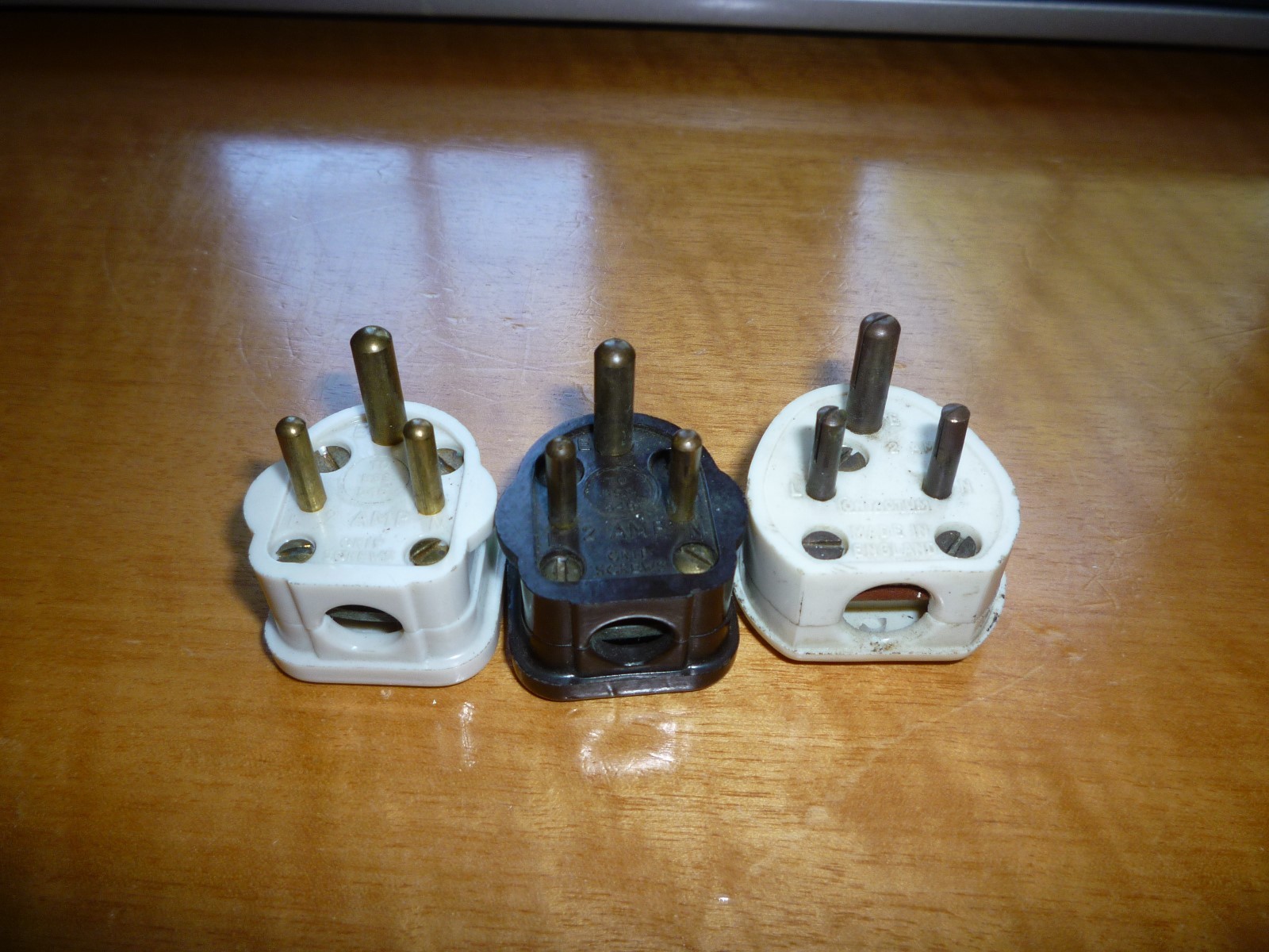 VINTAGE ELECTRIC PLUGS | eBay UK