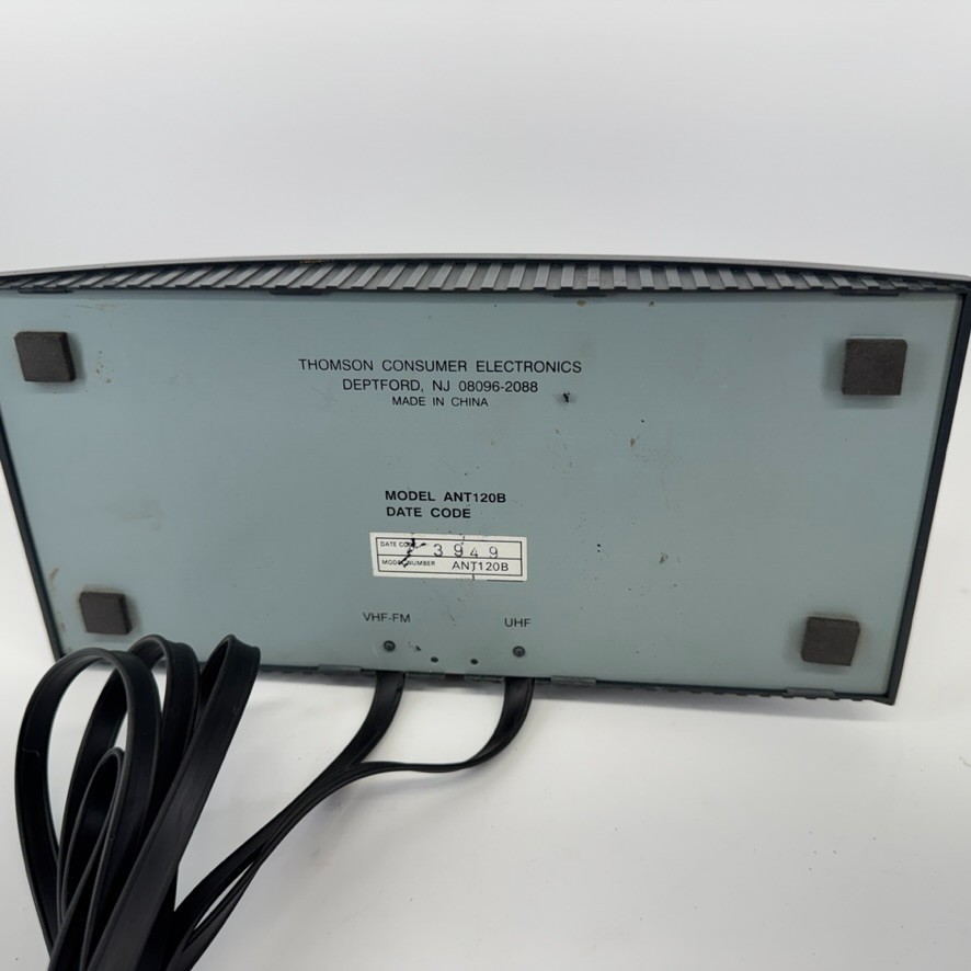 RCA UHF VHF TV Antenna Rabbit Ears Model # ANT120B Thomson Consumer ...