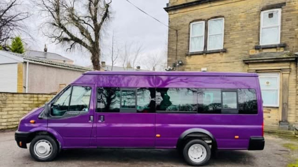 PSV Ford Transit 17 seater minibus - Super low 30k miles ...