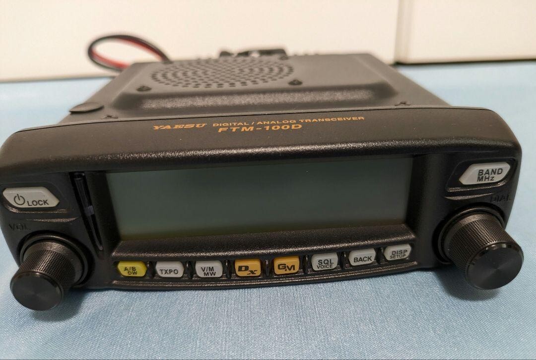 Yaesu Radio YAESU FTM-100D Operation confirmed hatchback mounting set 2 ...