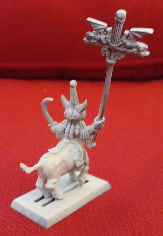 Chaos Dwarf Dwarves Vintage RARE Bull Centaur Banner & Scimitar ...