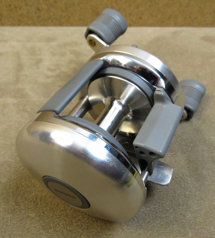 NICE! Shimano Corsair CS 300 3 Bearing Right Hand Bait Casting Fishing ...