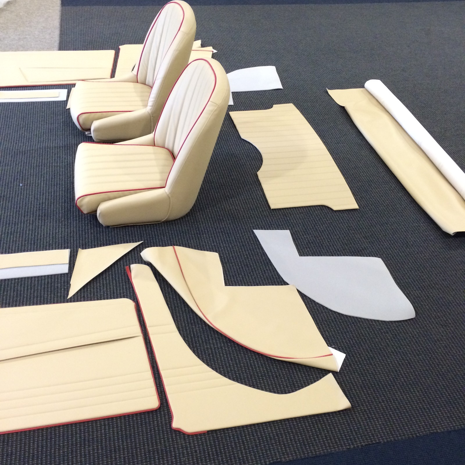 New Triumph TR4 TR4A TR250 TR6 Buckingham Rallye Interior kit Bisque w ...