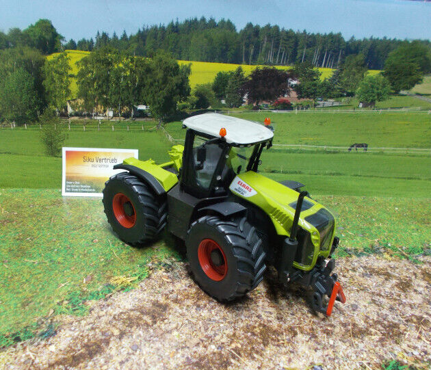 Siku Art.Nr.:3271 - Claas Xerion, 1:32,neu in OVP,Traktor,Bauernhof ...