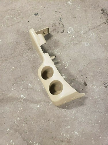 02 03 04 05 06 07 Buick Rendezvous Right Rear Lower Cupholder Panel ...