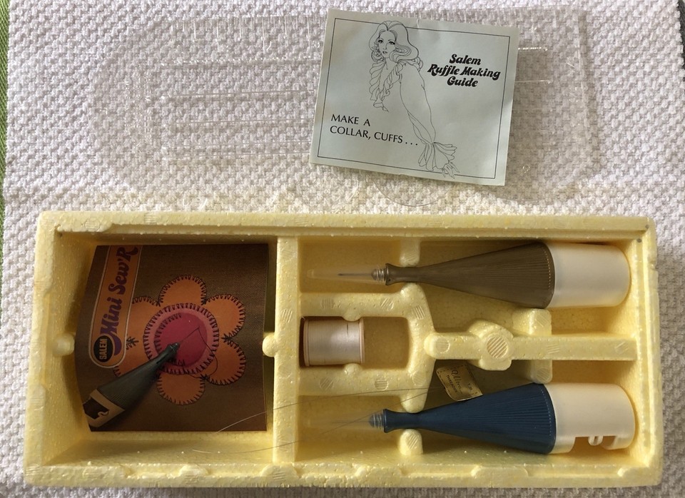Vintage Salem Mini Sew'R Sewing & Marking Kit - Portable Sewing Kit ...