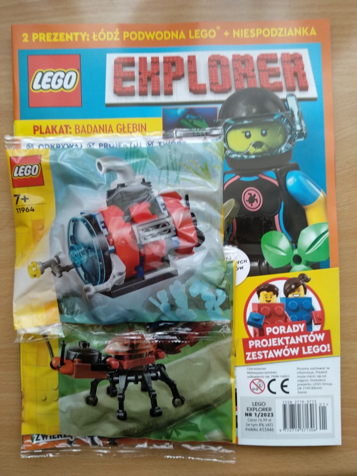 LEGO EXPLORER 1/2023 + 2 Toys: Submarine & Fire ant / Item 11964, 11943 ...