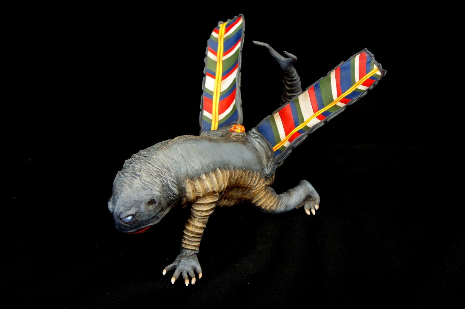 Ultraman Kaiju Kemular Art Statue 30 cm Posion Gas Monster 毒ガス怪獣 ケムラー ...