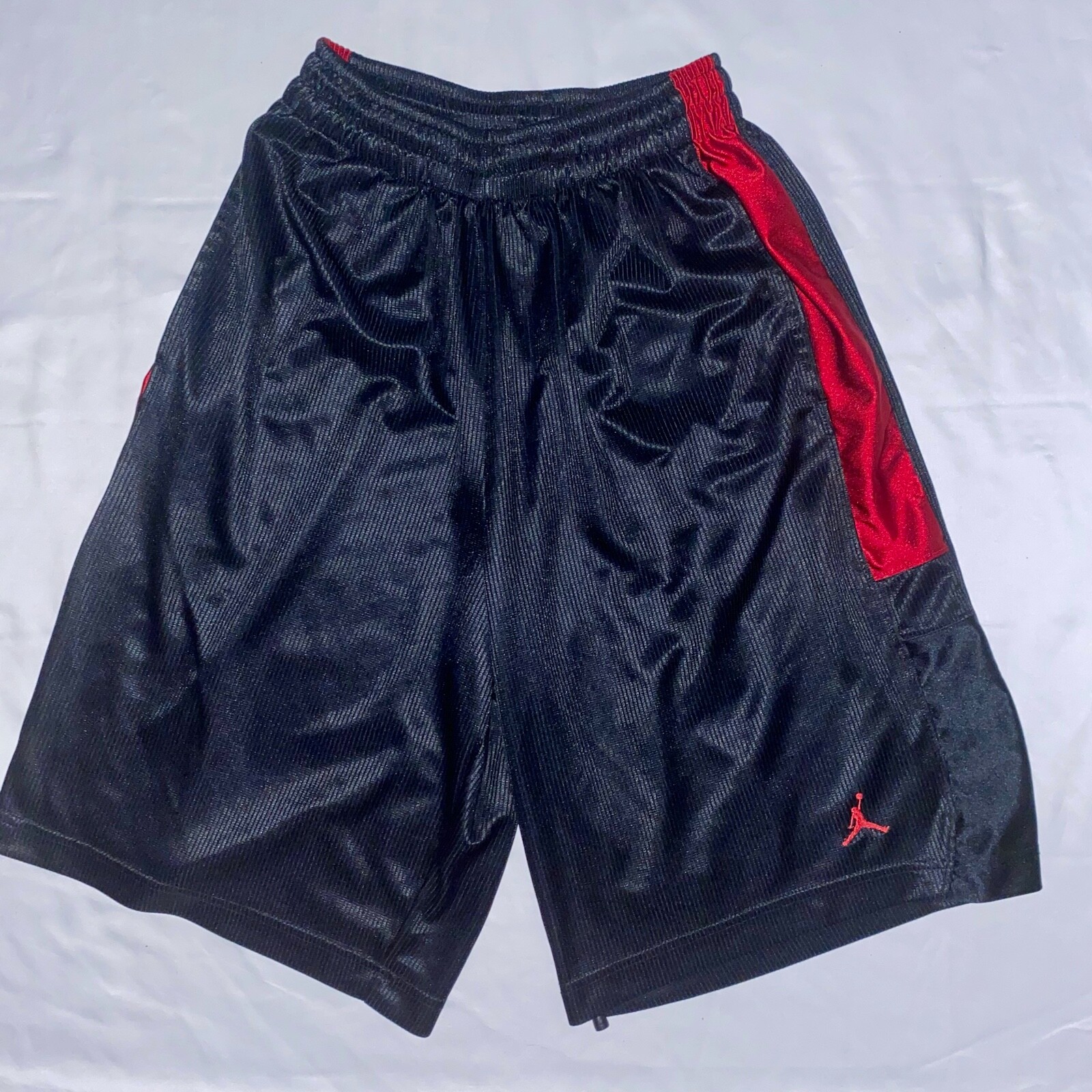 Super Rare Jordan Nike Basketball Dazzle Shorts Silky Black Red Medium ...