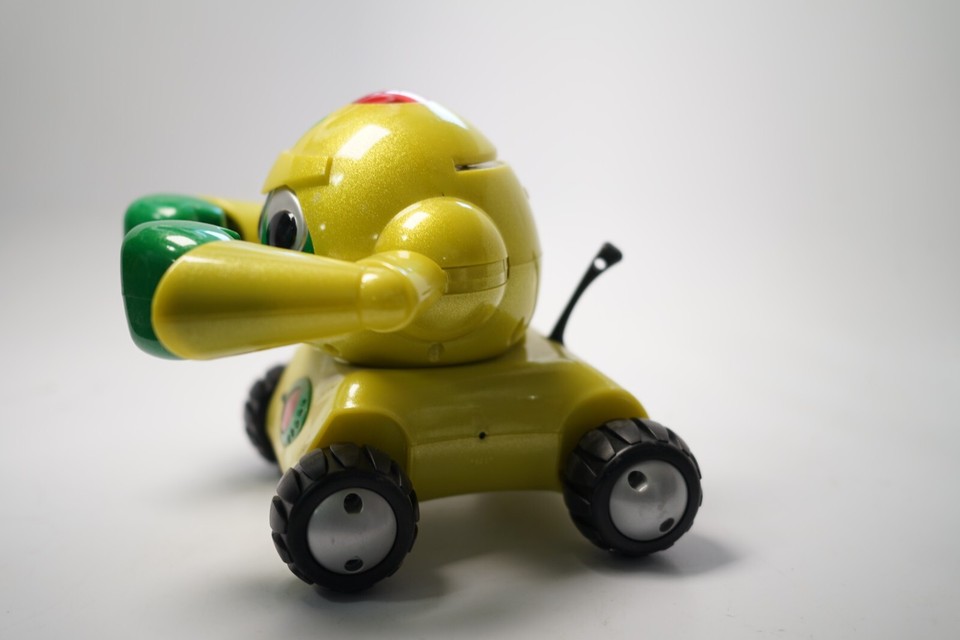 RUMBLE ROBOT 3 Robots, 2 Remotes, 14 Cards - TESTED Me Fisto, Bitor ...