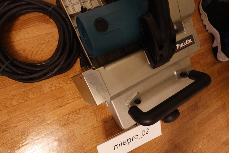 Makita KP312 Handheld 12 - 1/4" Corded Planer 312mm 100V 15A 1430W 18kg ...