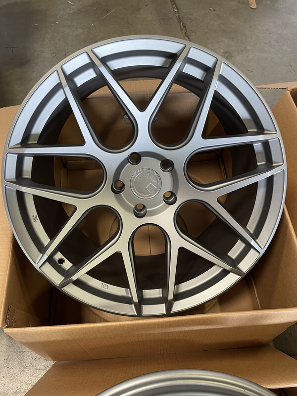 20x9 +32 F | 20x10.5 +45 R | Aodhan AFF2 5x114.3 Matte Gray Wheels (Set ...