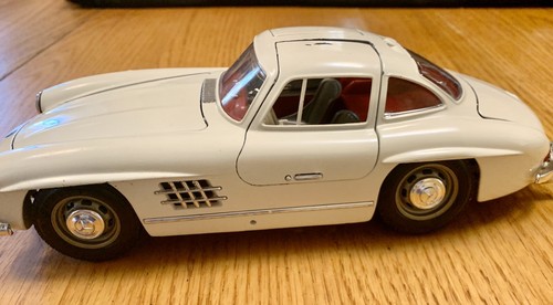 118 Scale Die Cast Model Car | eBay