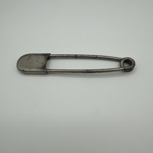 Vintage National Large Heavy Duty Metal Safety Pin Laundry Stable Horse ...