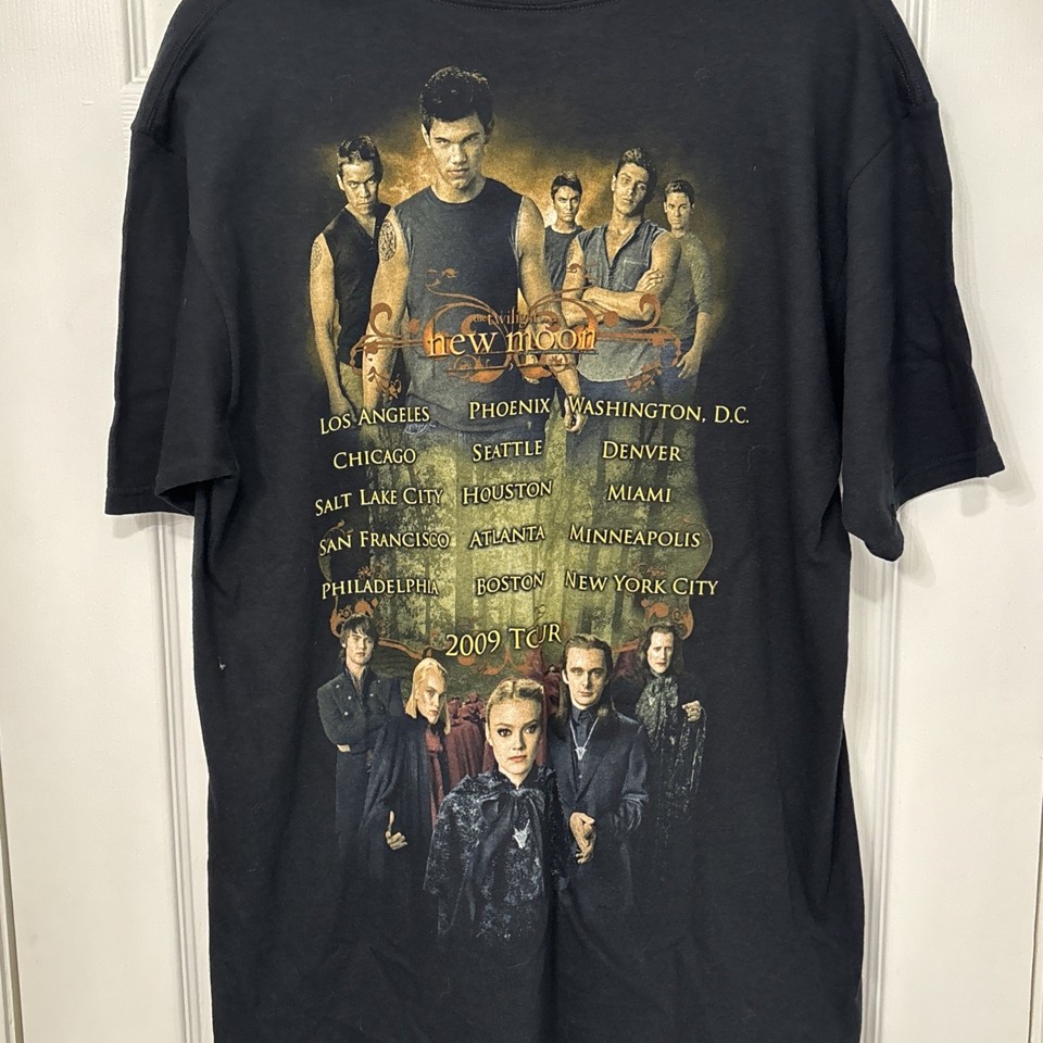 The Twilight Saga New Moon 2009 Tour Movie Promo Tee Shirt Y2K Vampire ...