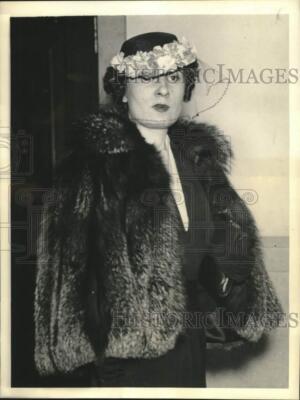 1936 Press Photo Mrs. Gloria Morgan Vanderbilt at Supreme Court in New ...