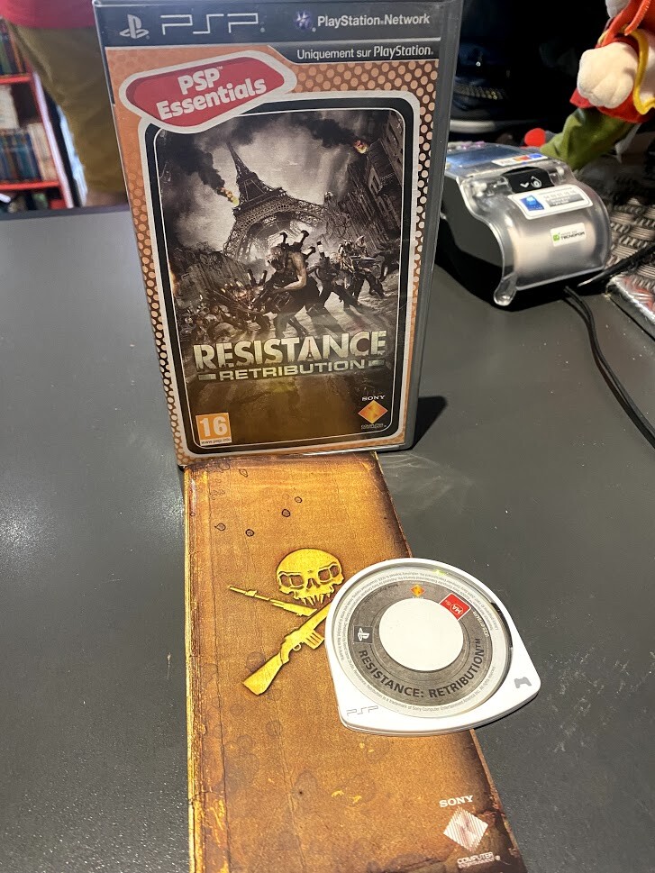 Resistance: Retribution PSP - Prix - Photo - Présentation