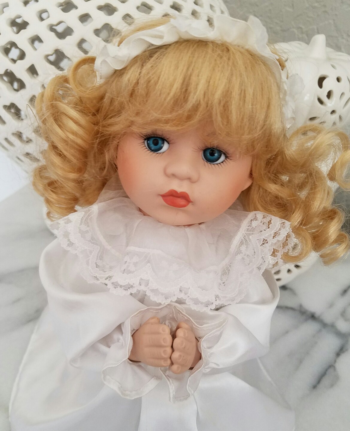 Vintage Porcelain Praying Doll Kneeling Blonde Girl Blue Eyes White ...