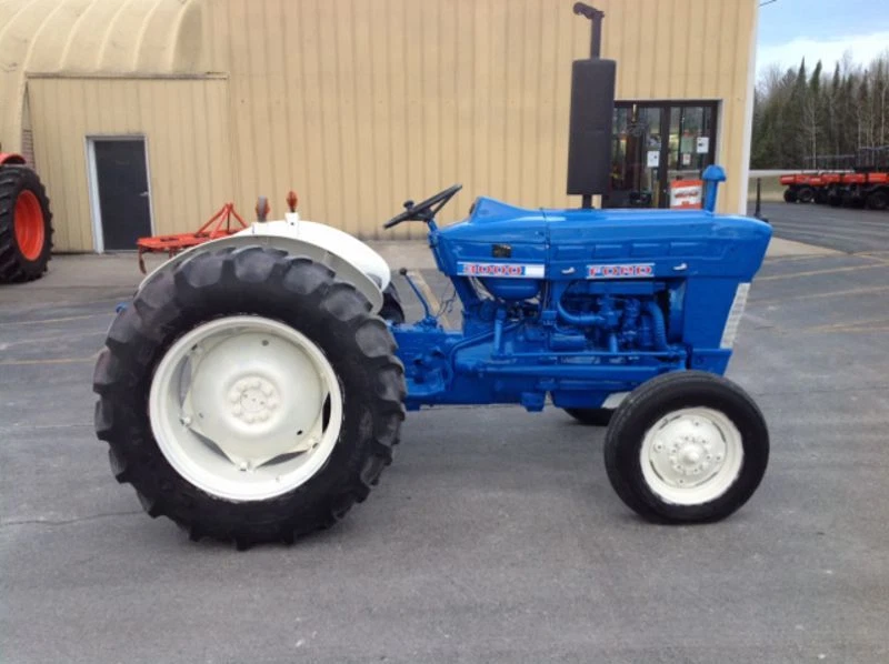 Ford Tractors 2000