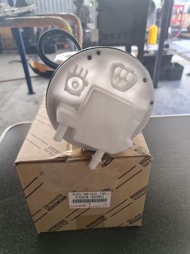 2006-2013 Toyota Rav 4 Fuel Filter | eBay Australia