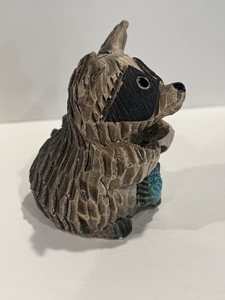 VTG Artesania Rinconada Pottery Raccoon Holding a Fish Uruguay Retired ...