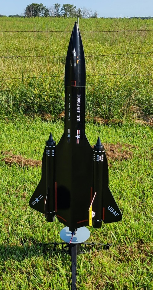 SR-71 Blackbird Flying Model Rocket Kit 33" BT-60 Upscale NEW OLLIE-OOP ...
