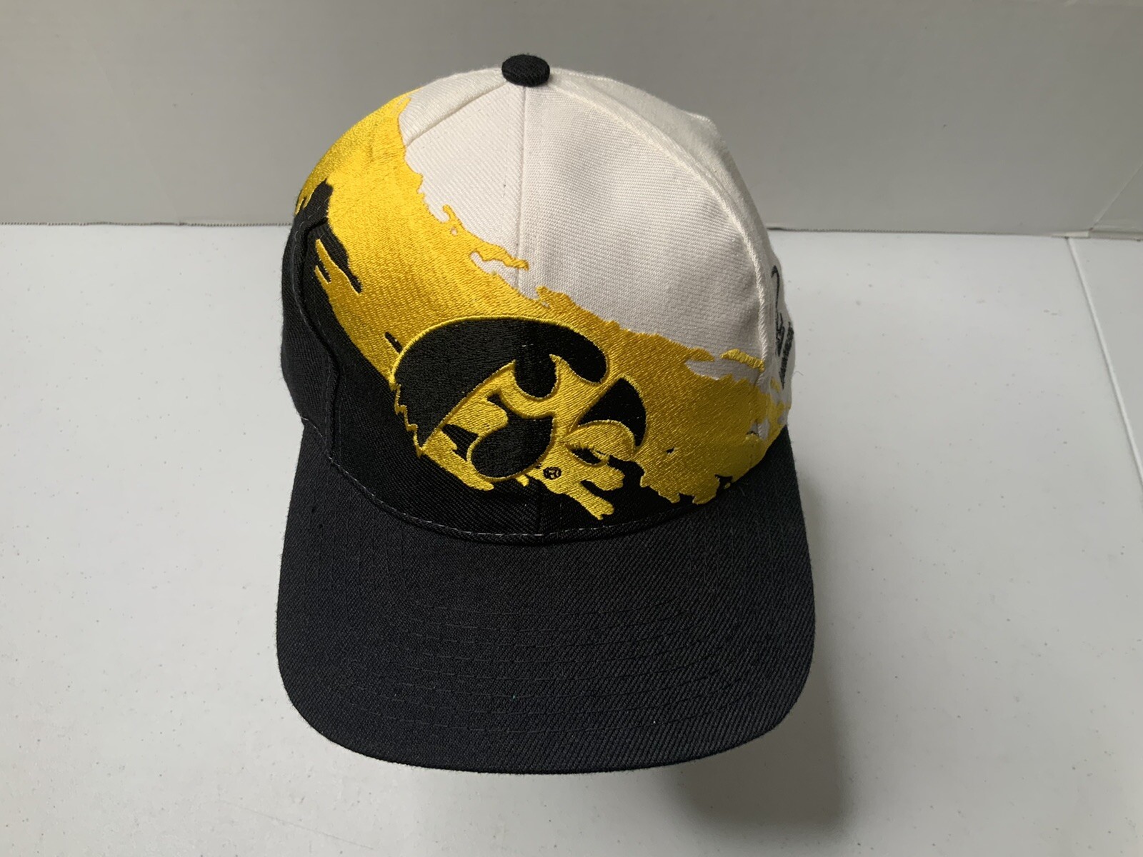 Vtg 90s Iowa Hawkeyes Logo Athletic Splash Paint Snapback Hat Rare ...