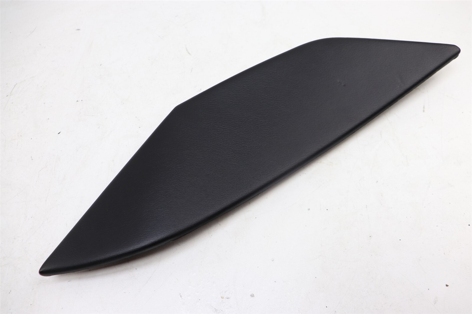 Maserati GranTurismo M145 2011 Interior Console Front LHS Side Panel ...