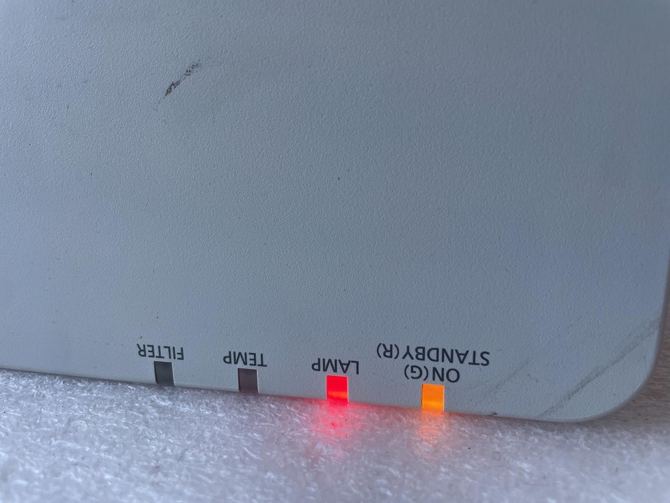 PANASONIC PT-FW430 PROJECTOR, SEE LAMP LIGHT PHOTOS | eBay