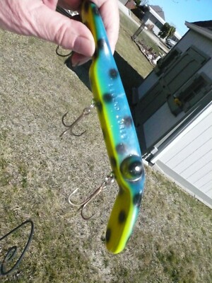 LEGEND LURE PENNSYLVANIA MUSKY SEMI-RARE BLUE/BLACK/YELLOW 8 1/2 INCH ...