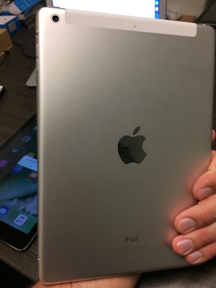 Apple iPad Air 32GB, Wi-Fi, 9.7" inch - White - very good!!! | eBay