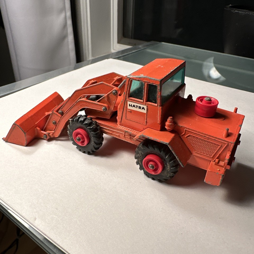 Matchbox- "Hatra" tractor shovel king size no-3 made in England by ...